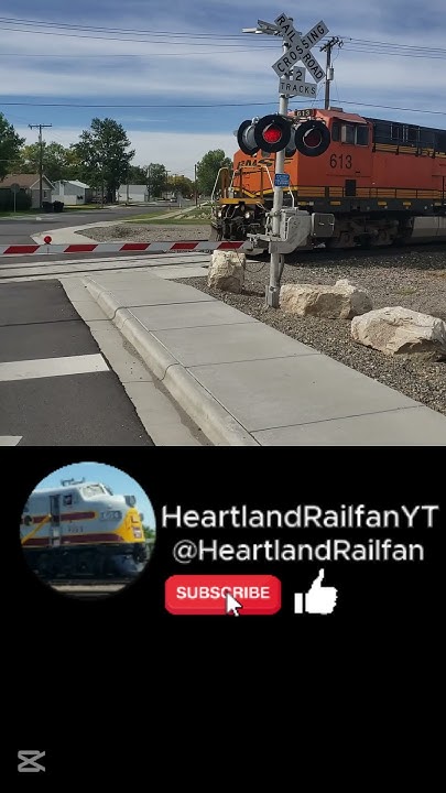 BNSF 613 with a nice RS3L #train #trains #bnsfrailroad - YouTube