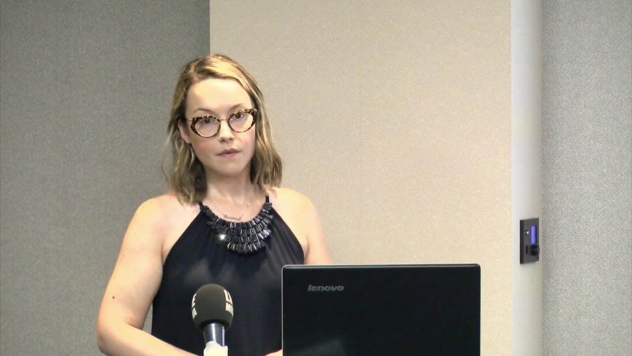 Μικροπούλου ΑΜ. | Άτυπη εμφάνιση AMPEE - YouTube