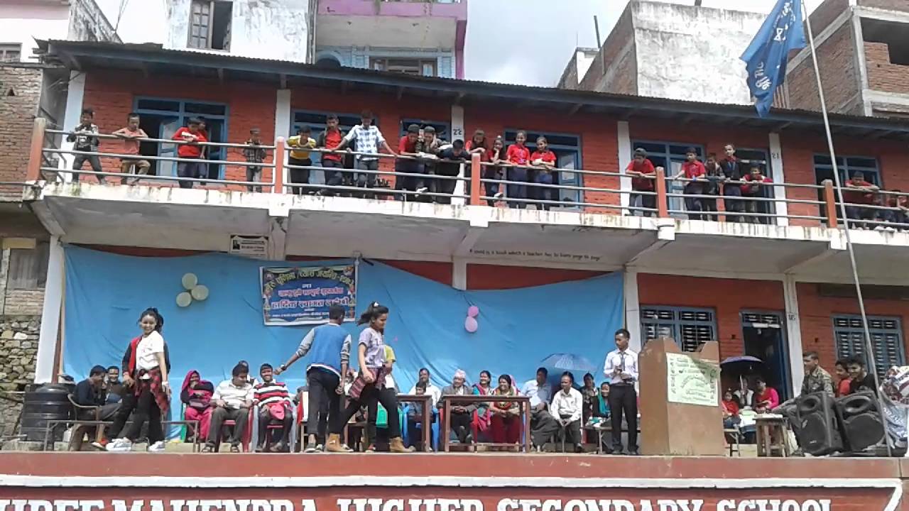 Jr: Cartoon Crew Dance In Pani Paryo - YouTube