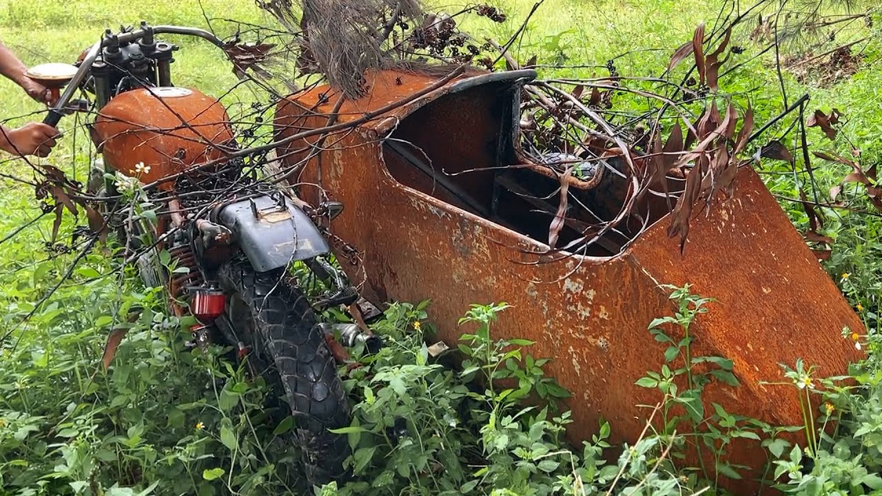 Full video//Restoration of Completely Destroyed SUZUKI 250 Motorbike ...