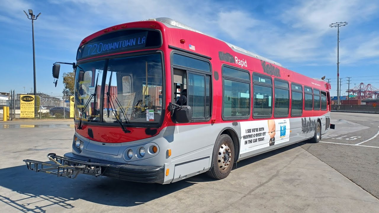 Ex LACMTA 2004 NABI 45C-LFW CNG #8027 - YouTube
