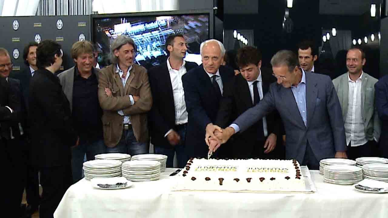 Le Leggende della Juventus - Juventus Legends - YouTube