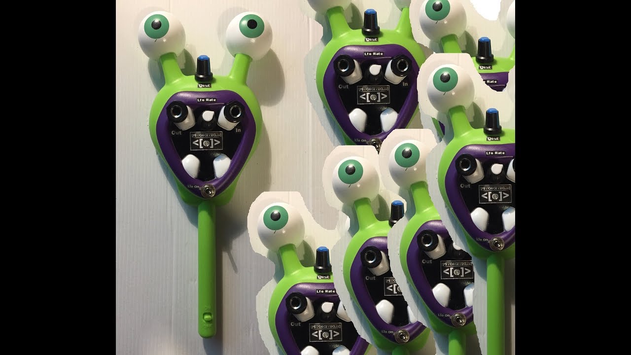 Circuit Bent Alien voice changer by Psychiceyeclix - YouTube