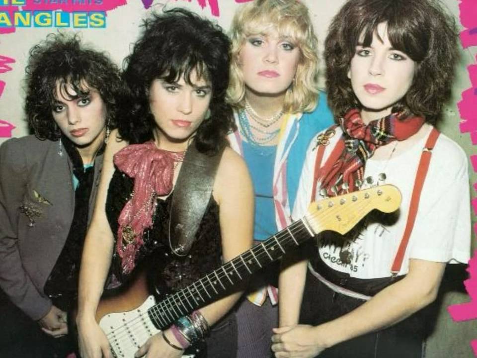 Live (Live @ Cathay De Grande 7/31/83) - The Bangles *HQ audio* - YouTube