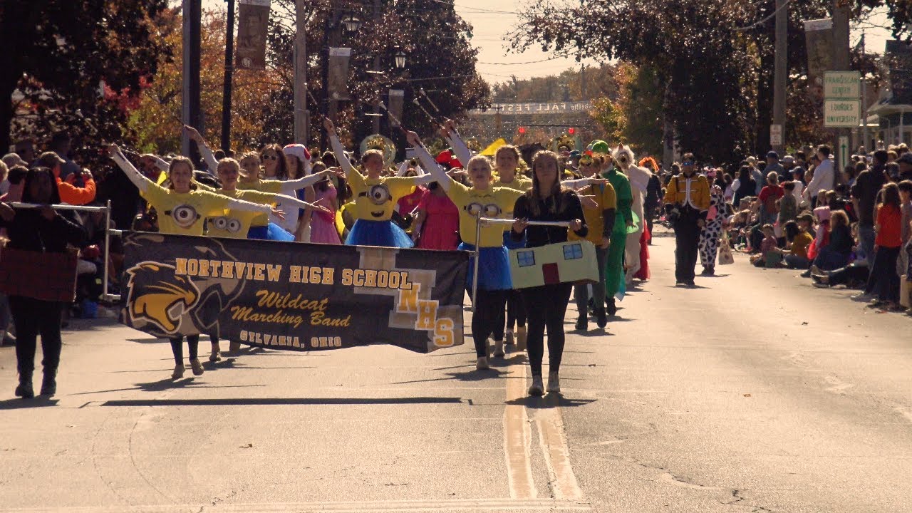 Northveiw Marching Band Fall Festival parade 2022 - YouTube