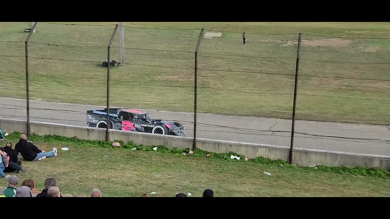 Part 1 on Modified 50 lap feature @Michigan Cup/Springport Speedway ...