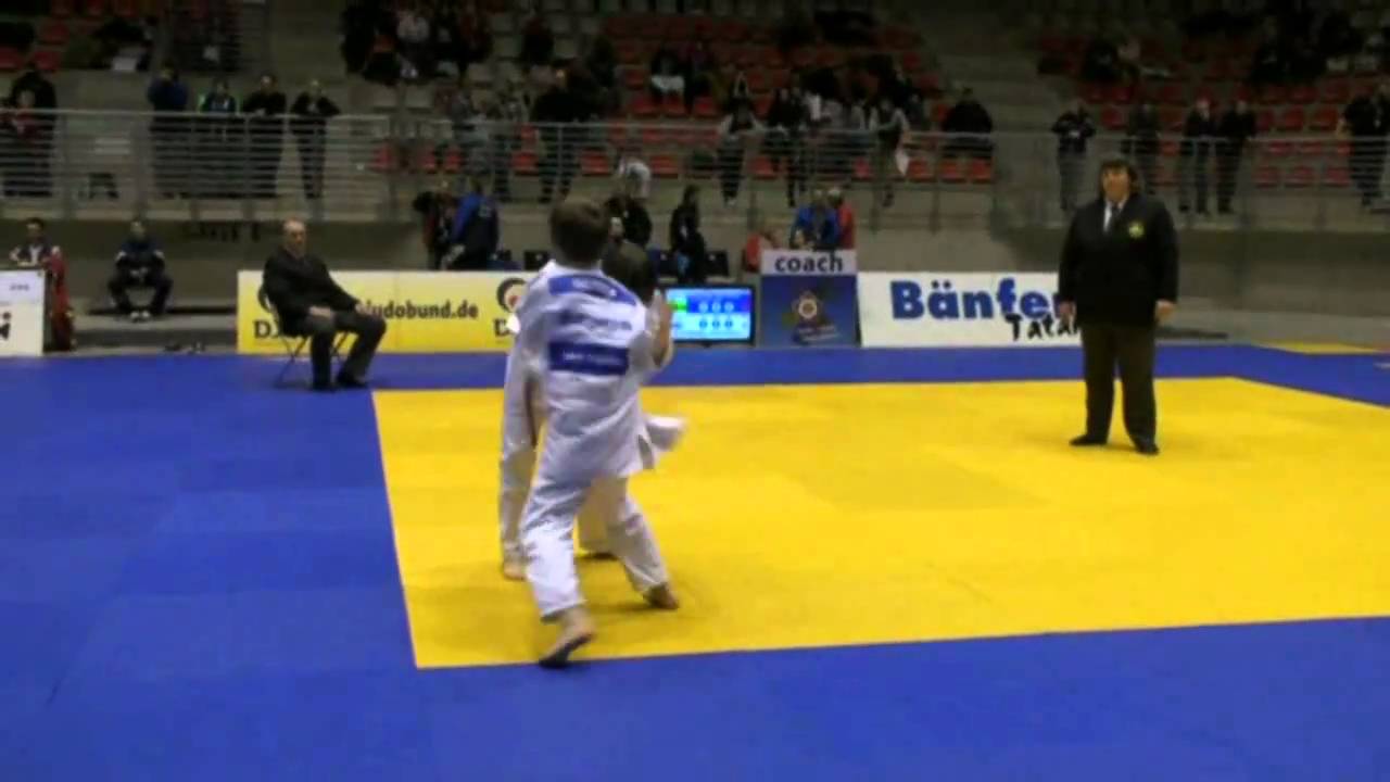 Deutsche Judo-Einzelmeisterschaften MU17 2011 in der Ring-Arena.mp4 ...
