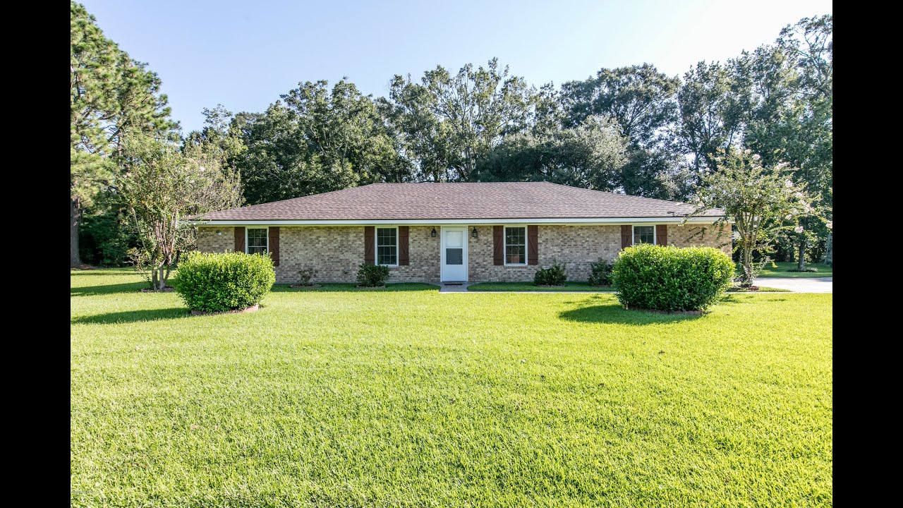 Residential for sale - 1001 Kimble Drive, Breaux Bridge, LA 70517 - YouTube