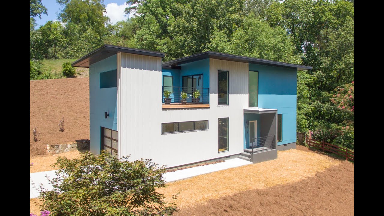 Tesla & The Blue Modern House - YouTube