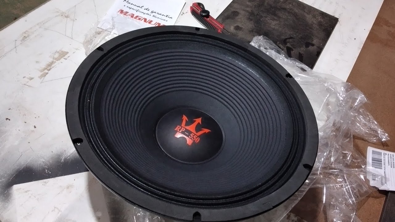 Unboxing Magnum Rex Power 15" 550 wrms - YouTube