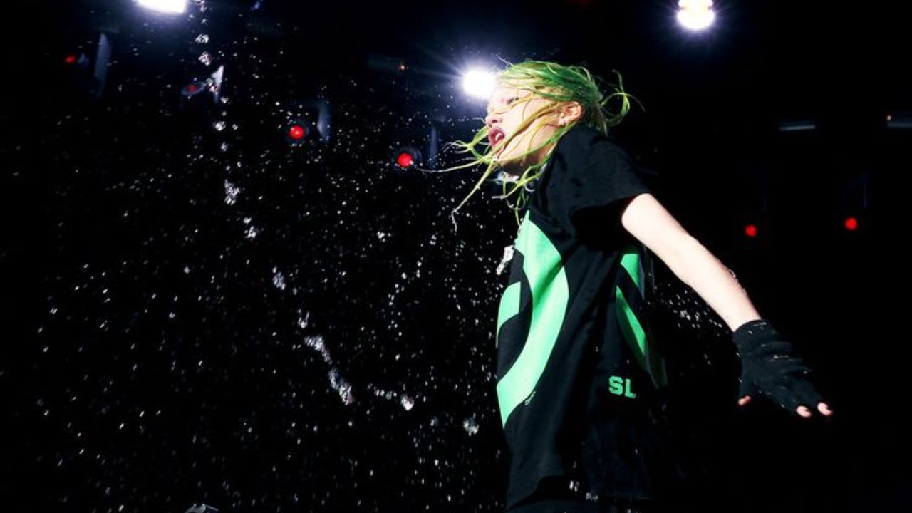 Crystal Castles - Baptism (Live at Coachella 2017) - YouTube