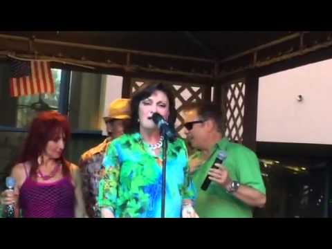 Suzi Cruz and Sally Martel duo at The Tiki 9/21/15 - YouTube