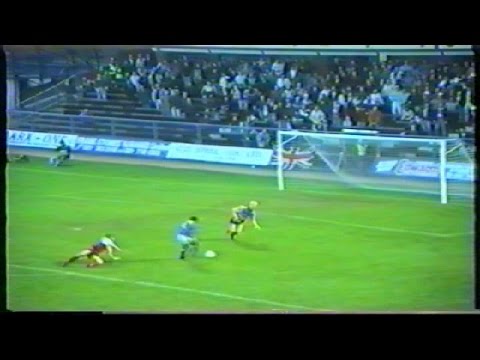 17-11-1990 Simon Sturridge v Cheltenham Town - YouTube