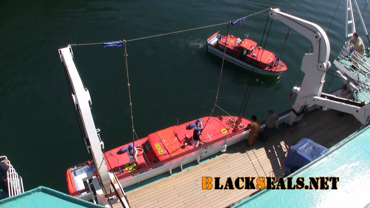 MS ALBATROS Inbetriebnahme Tenderboot - YouTube