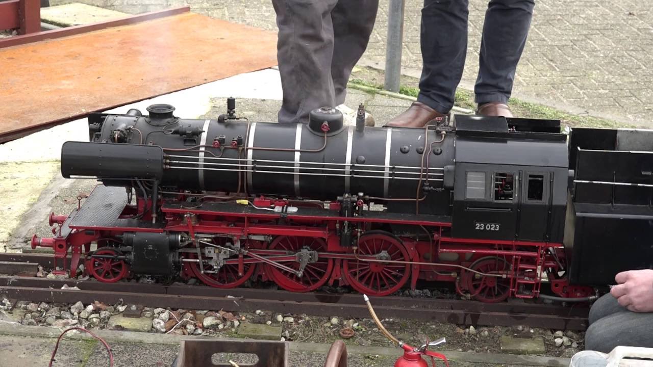 Stoomtrein 23023 . Stoomgroep Zuid 2015 - YouTube