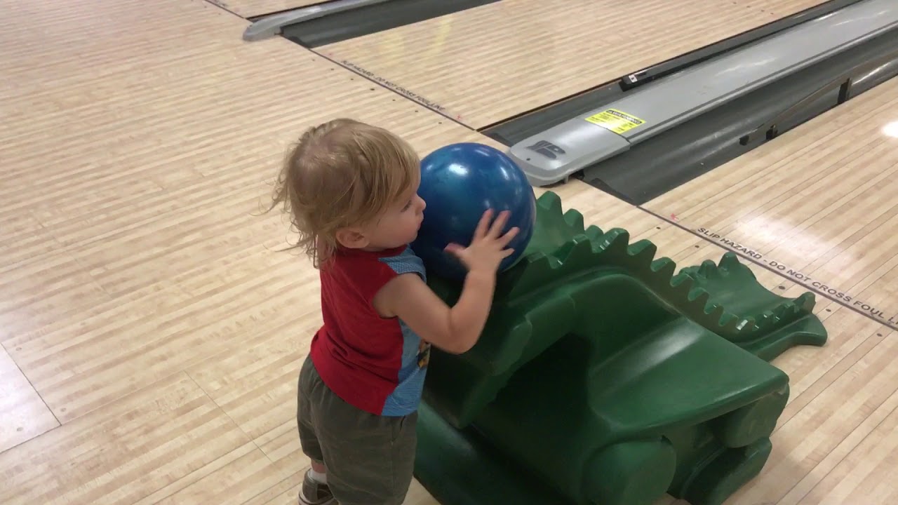 Desmond bowling by himself - YouTube