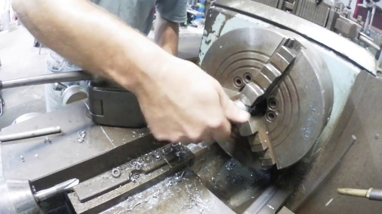 Usinage d'un arrache volant magnétique. Méthodes et explications - YouTube