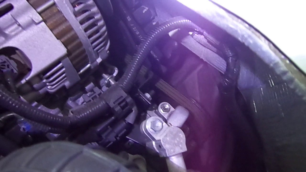 Suzuki Every - Engine View - YouTube