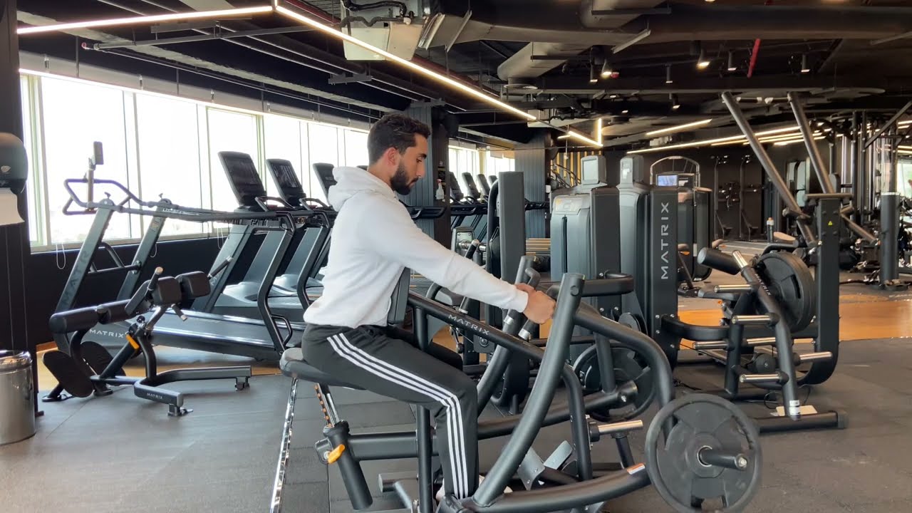 Back Workout - Seated Row - Narrow Grip - Using Machine - YouTube