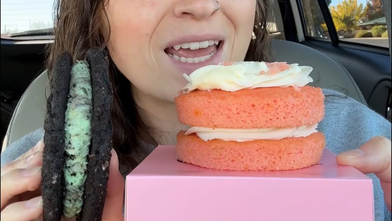 Trying Crumbl’s NEW Pink Velvet Cake & Mint Mallow Sandwich! 🍪🧁| Fast ...