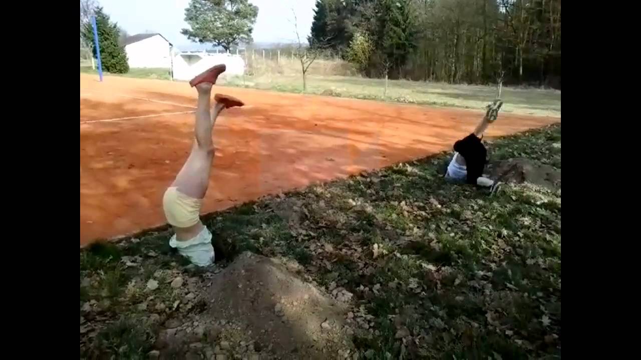 Girls are practicing a handstand! - YouTube