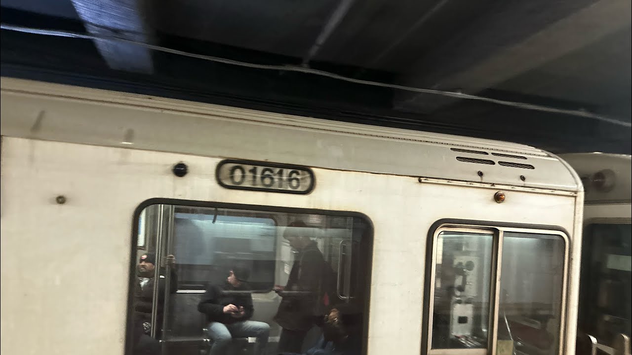 01616 SPOTTED (MBTA Red Line) Mini Railfaning at Broadway - YouTube