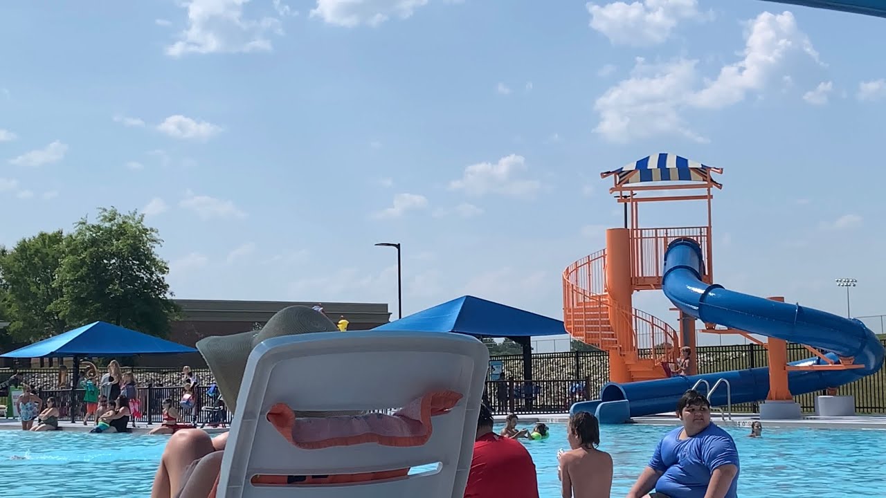 First pool day of the summer! (Eric’s Red-tastic Vlog 3.0) - YouTube