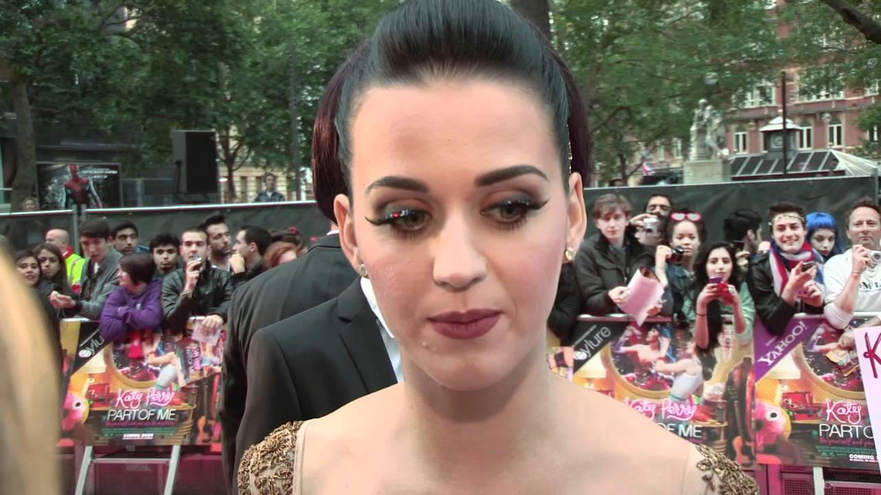 Katy Perry: Part Of Me 3D - European Premiere Interviews - YouTube