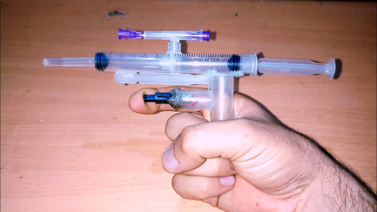 Weapon self-made syringe screwing. - YouTube