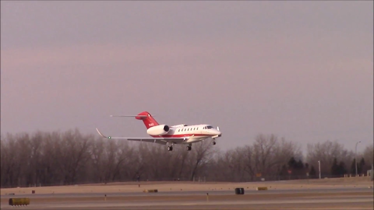 Target Business Jet Landing at Minneapolis-Saint Paul Airport - YouTube