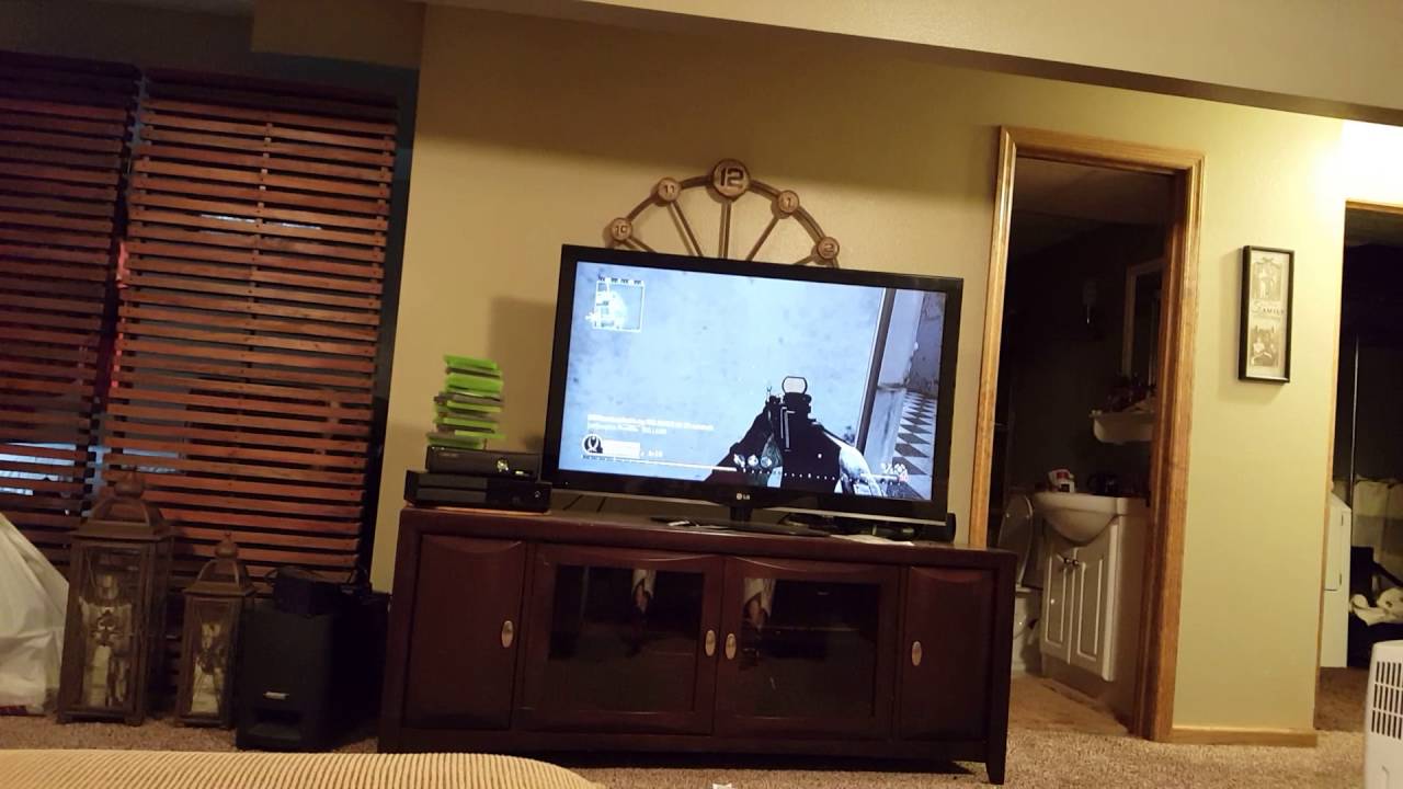 Grandma plays cod 4 - YouTube