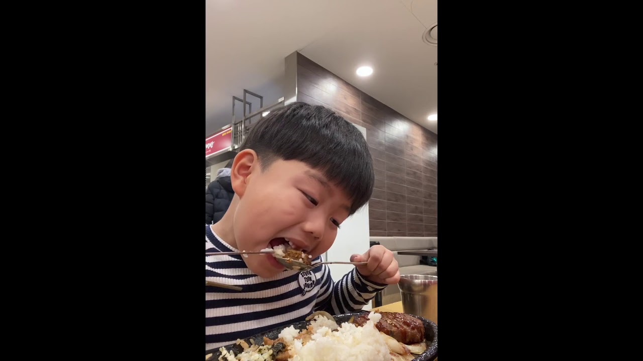 Kid Mukbang| Little Mukbanger | 우리아이 먹방 - YouTube