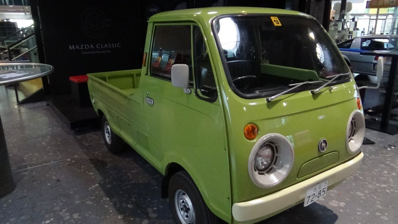 1969 Mazda Porter Cab - Retro Classics Stuttgart 2019 - YouTube