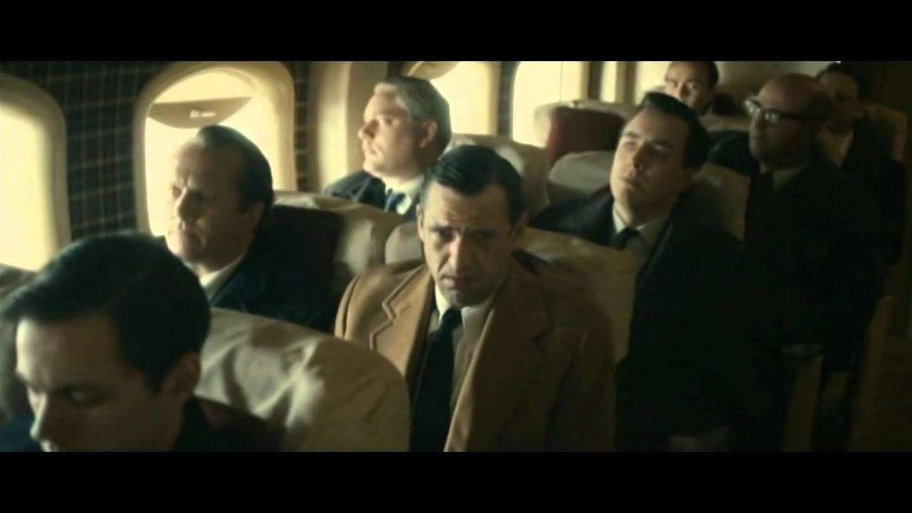 UNITED- Manchester United crash scene at Munich. - YouTube