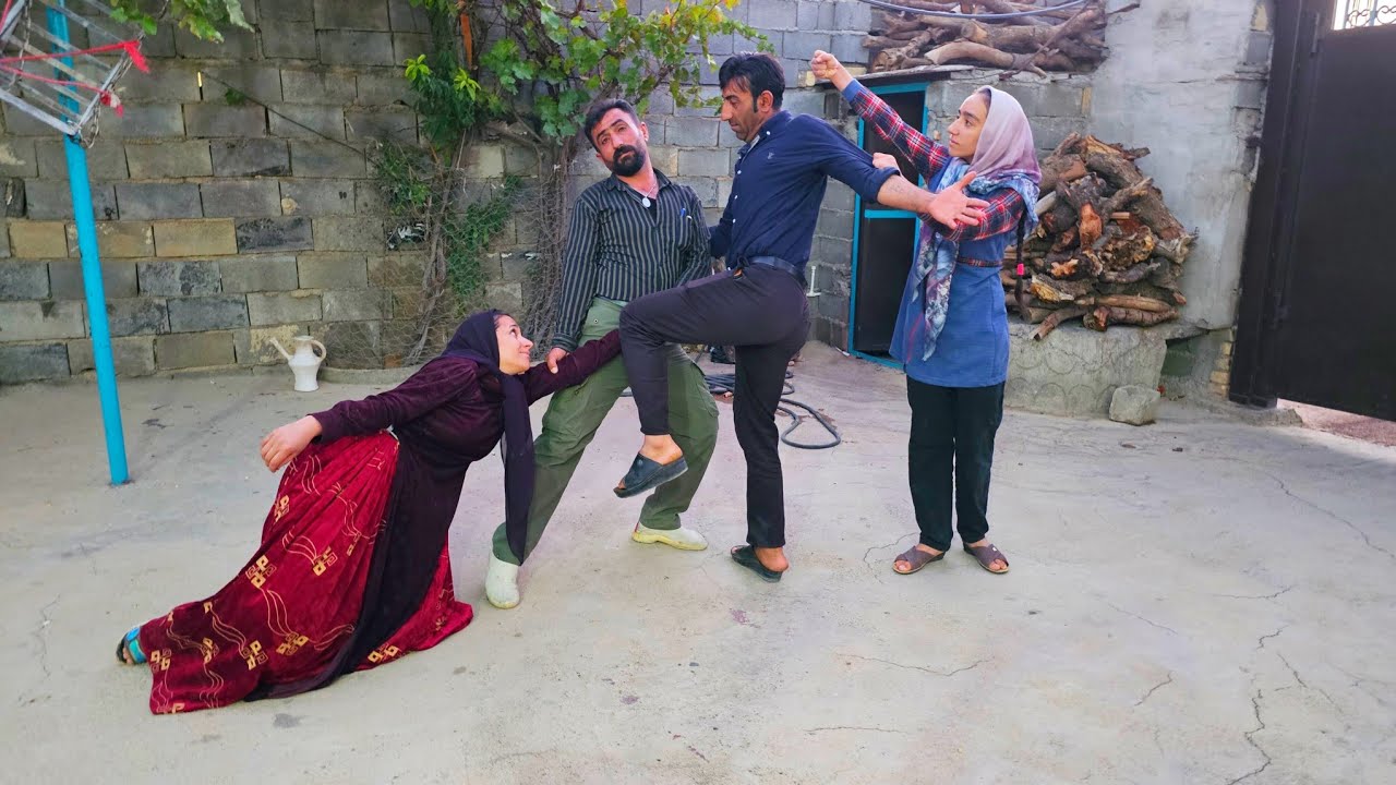 The con woman's fight with Fatima and Abdullah and Dariush's meeting ...