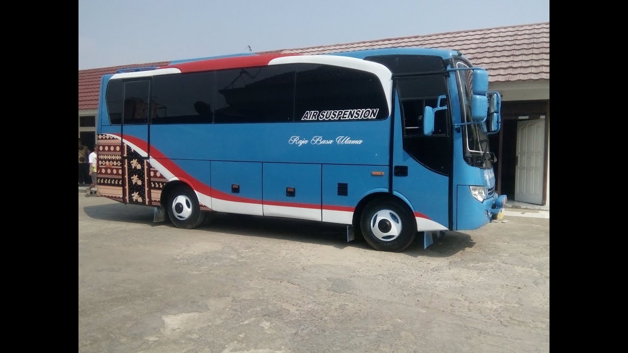Tampil beda bus rajabasa utama RBU lampung grub - YouTube