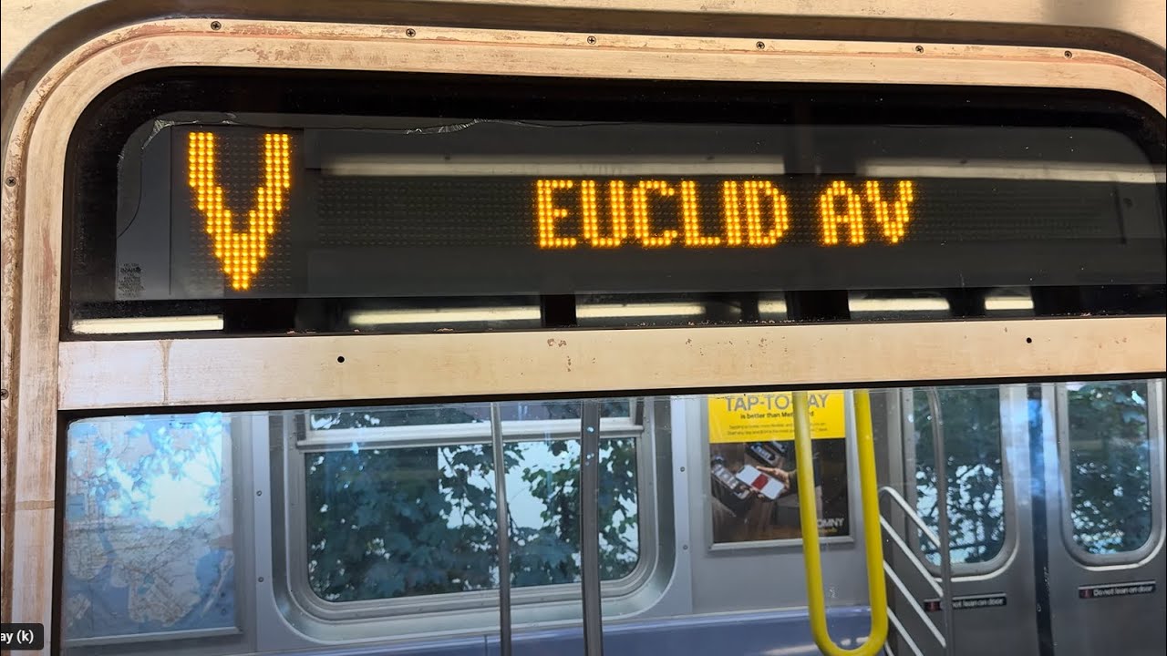 R160 (V) train to Euclid Av at Metropolitan Av as a code break. - YouTube