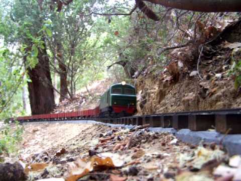 WAGR Metrovick/Crossley 'X' Class - YouTube