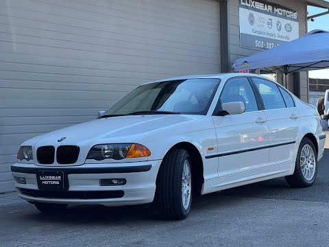 1999 BMW 328i 5-speed Manual walk around, E46
