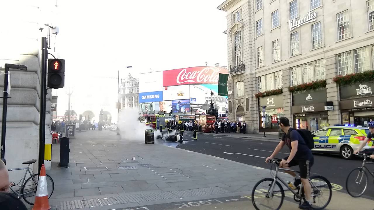 Motorbike on fire in Piccadilly Circus - Footage - London 23 September ...