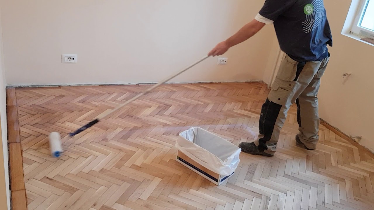 Aplicare lac parchet. Marius Țucan parchetar specialist - YouTube