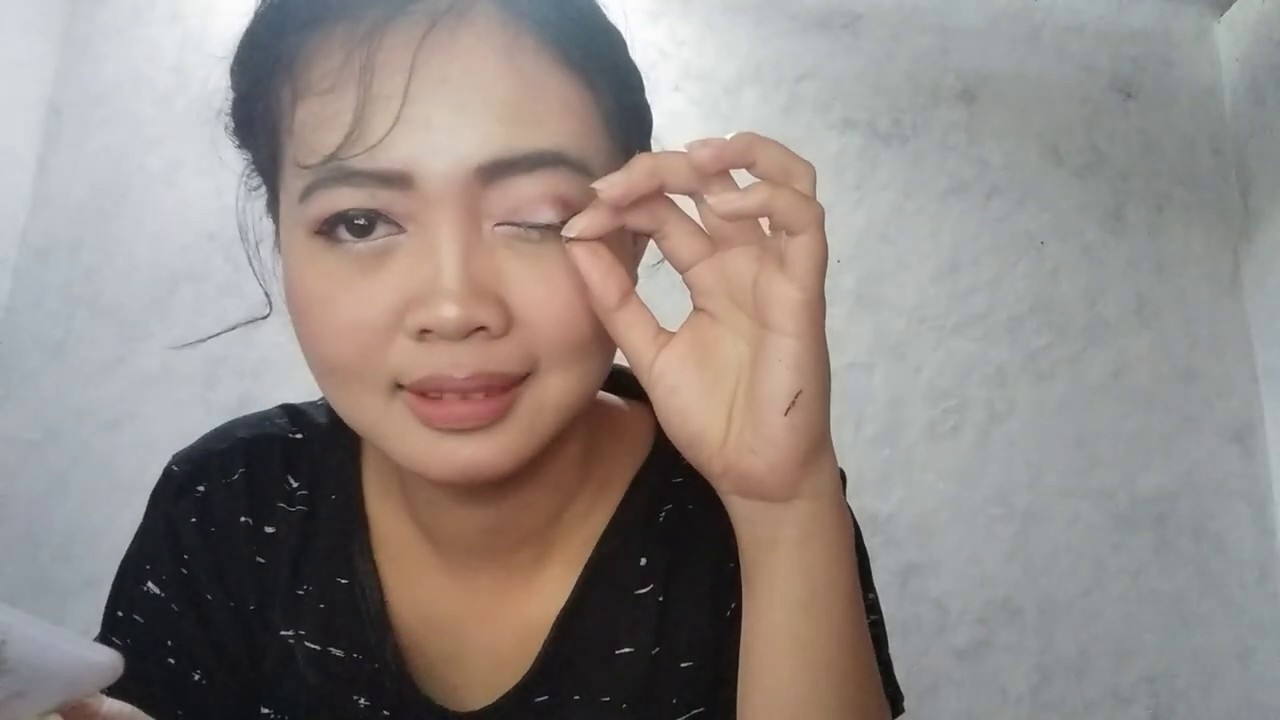 HAPUS MAKE UP BERUBAH SEKETIKA DENGAN BABY OIL - YouTube