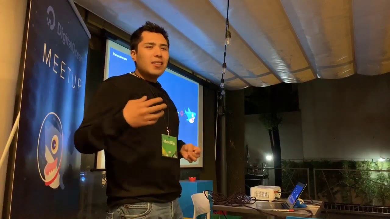 Seguridad en servidores - YouTube