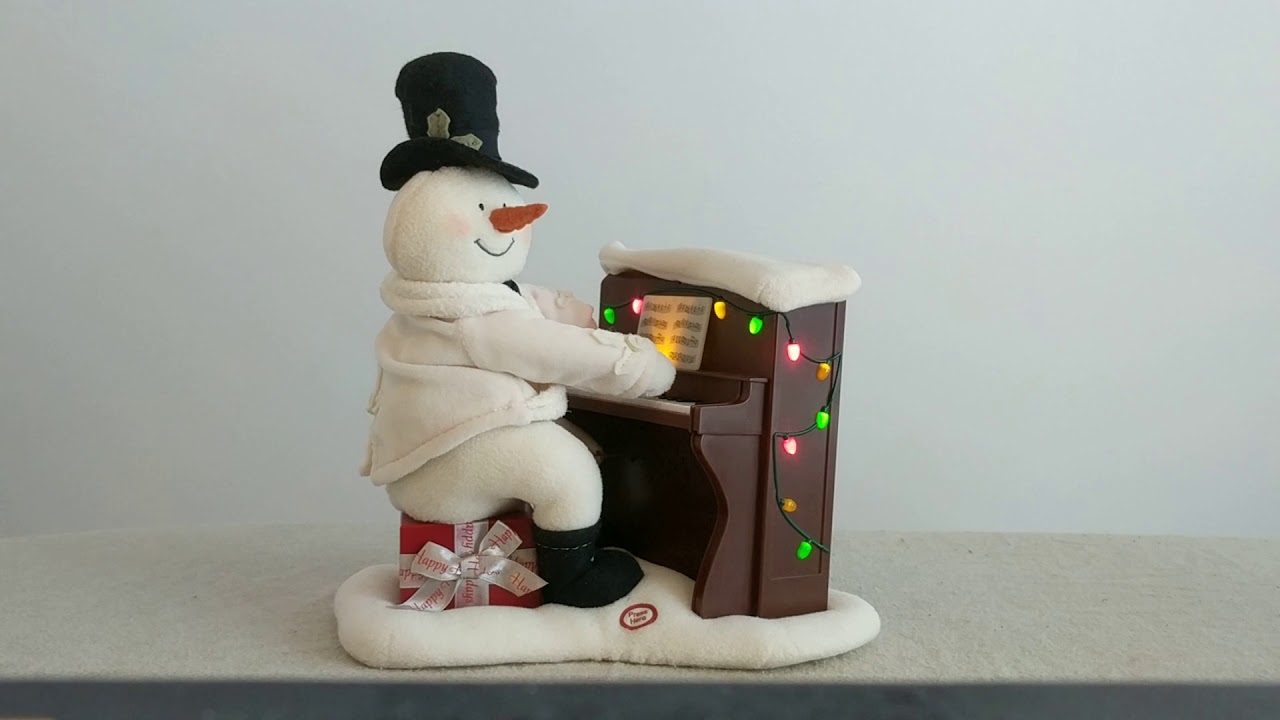 2005 piano playing snowman - YouTube