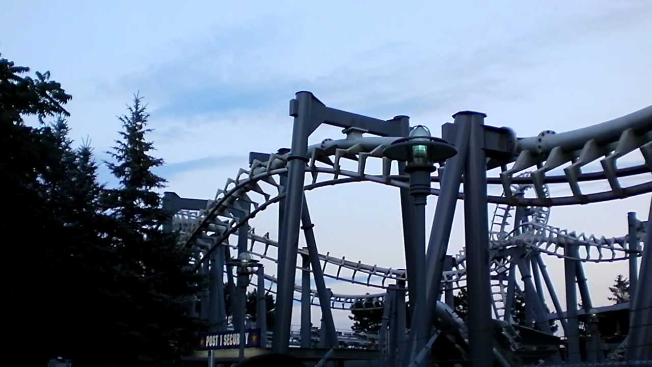 Flight Deck Coaster - Canada's Wonderland - YouTube
