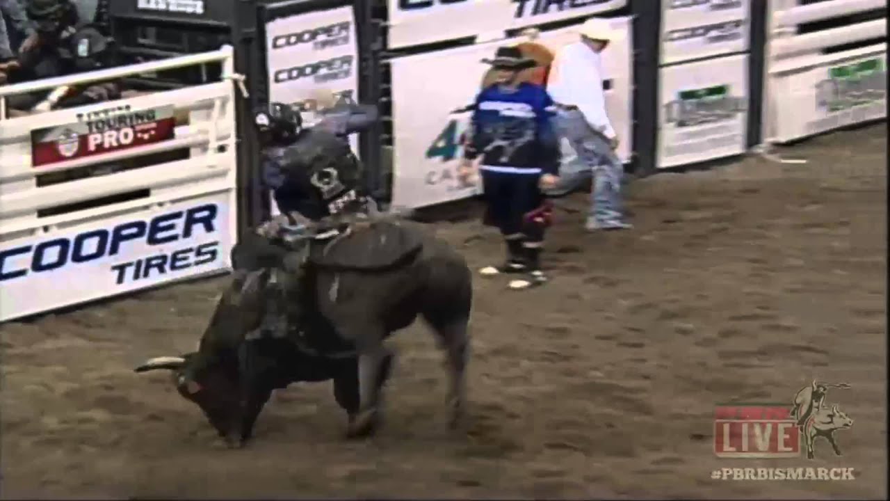 Dakota Louis rides Loco Lizard for 88 points (PBR) - YouTube