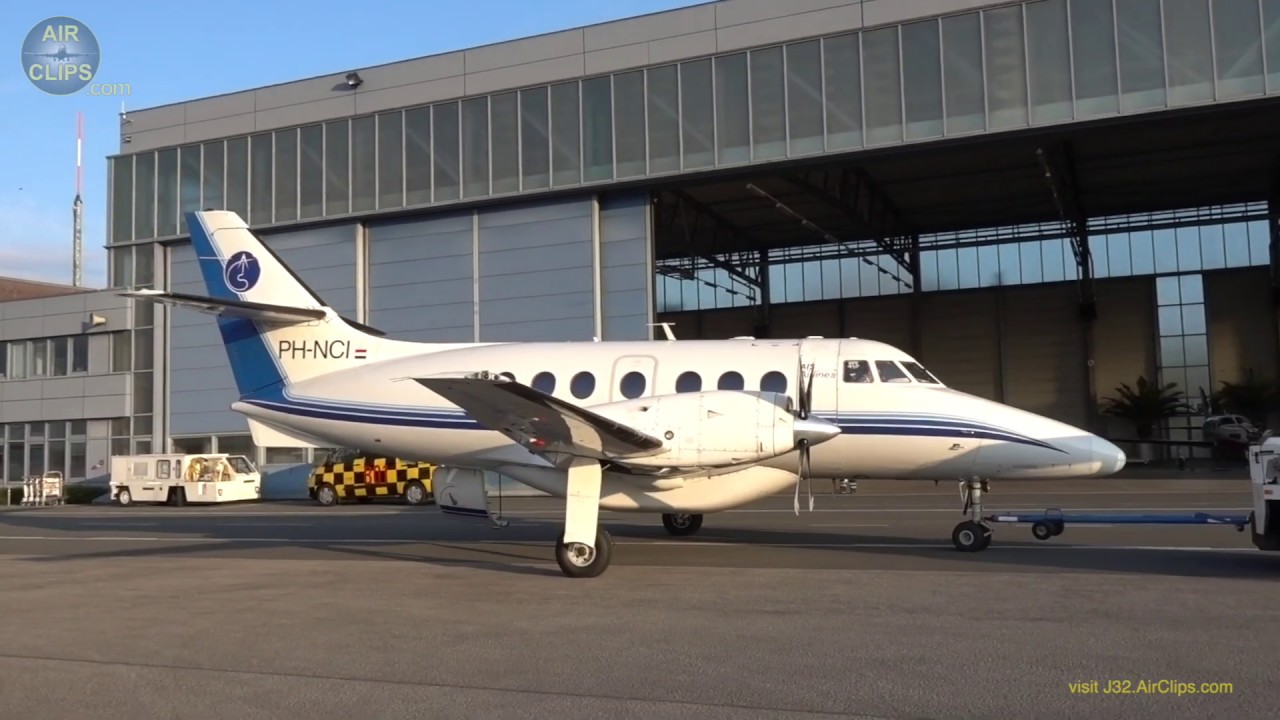 Appetizer!!! AIS Airlines Jetstream 32 Ultimate Cockpit Movie Premiere ...