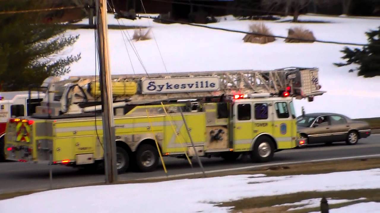 Tower 12 And Engine-Tanker 44 Return To Station - YouTube