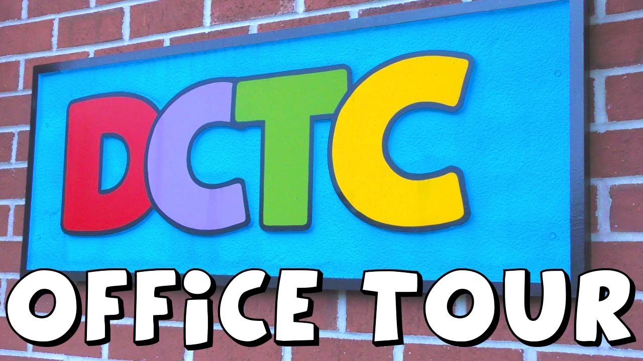 Amy Jo and Zumi tour the DCTC Toy Channel office and studio - YouTube