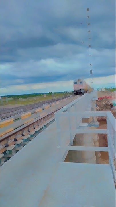 🚆WAP-5 locomotive train| wap full speed - YouTube